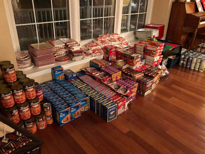 Family Collecting Food For Thanksgiving Baskets - Jersey Shore Online