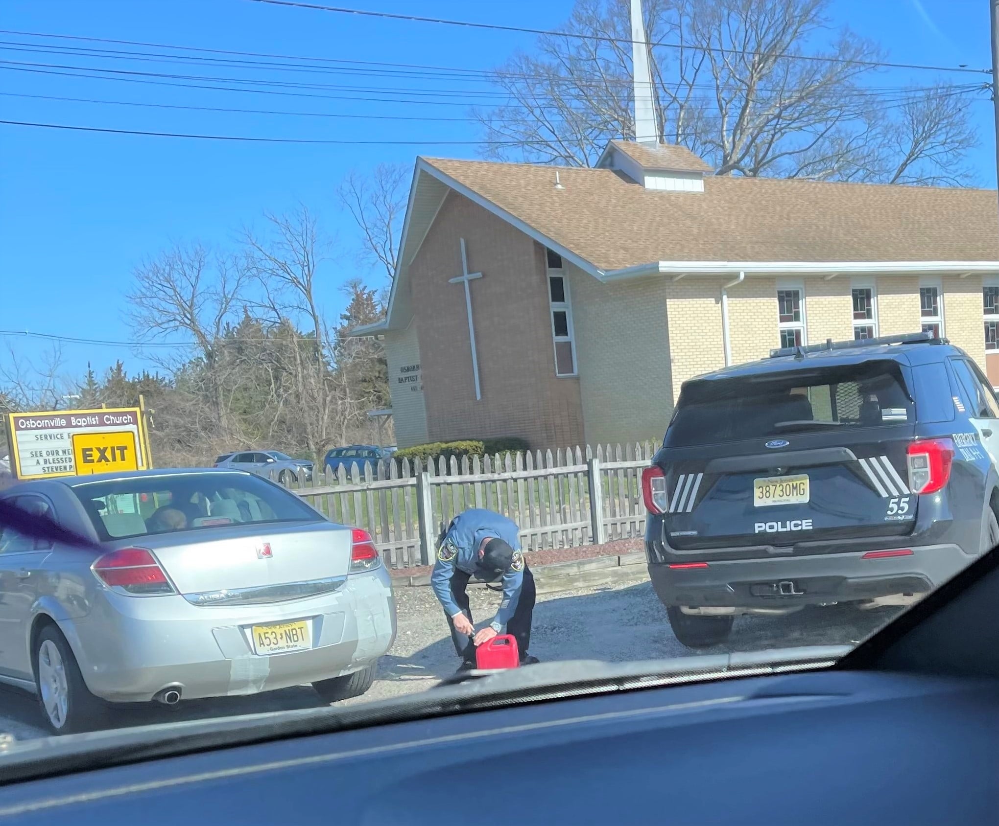 Brick Police Detective Helps Stranded Motorist - Jersey Shore Online